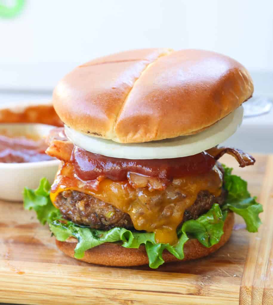 Juicy Beef Brisket Burgers
